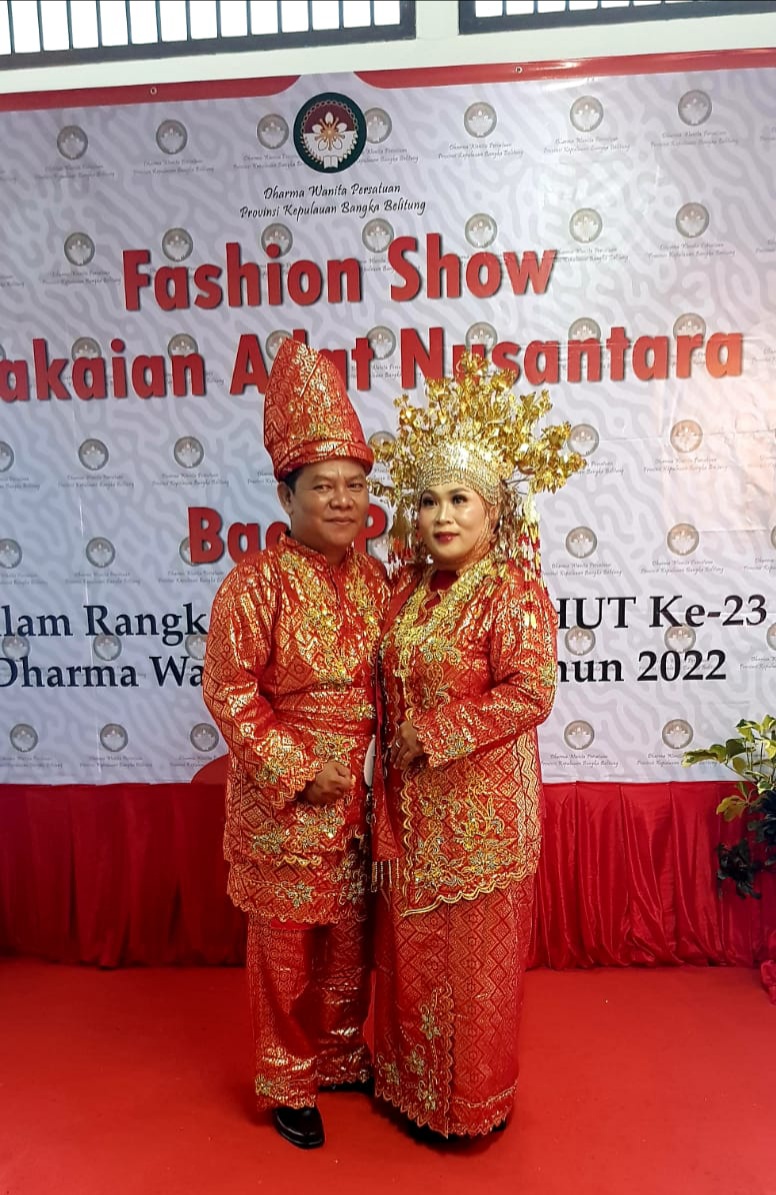 Fashion Show HUT DWP, Kepala Dinas Pertanian Babel Kenakan Baju Adat Kepri